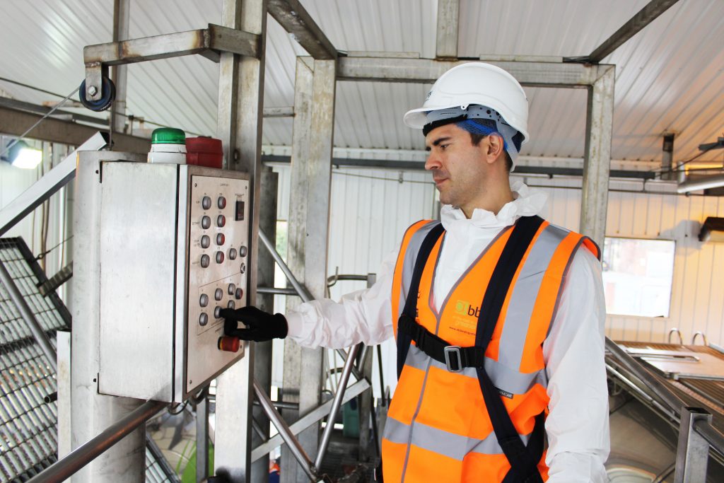 Tanker cleaning - Abbey Logistics Group